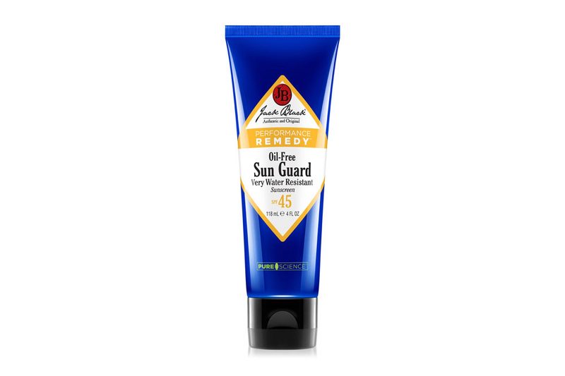 The 11 Best Non-Greasy Sunscreens in 2022 - The Manual