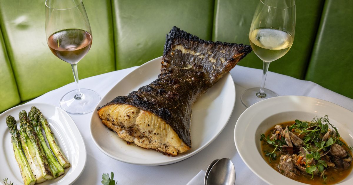 How to master wood-fire cooking, according to a chef - The Manual