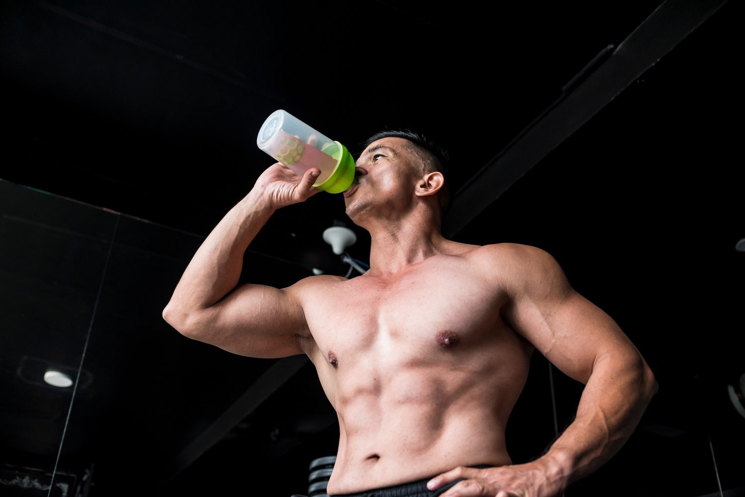 What does pre-workout do? 5 benefits of the supplement - The Manual