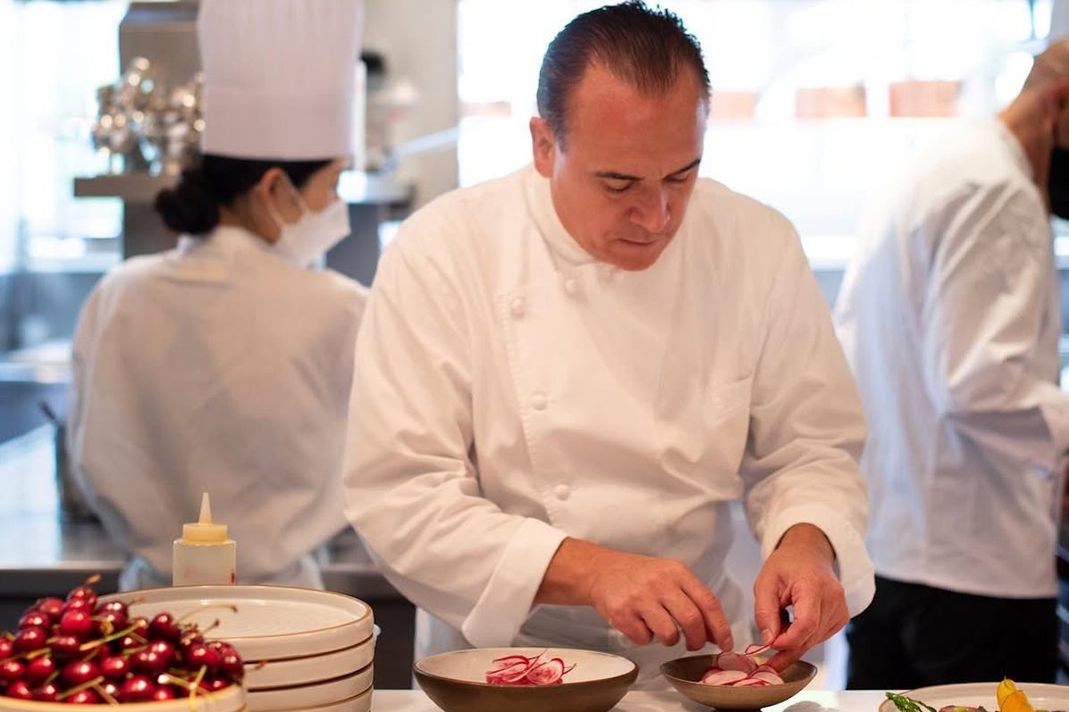 Puff Pastry Burger: Chef Jean-Georges' Gourmet Twist on the Classic at ...