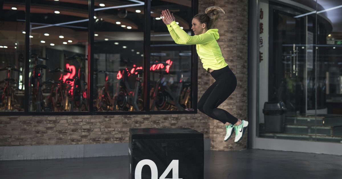 Box jump basics: The explosive power move every athlete should master ...