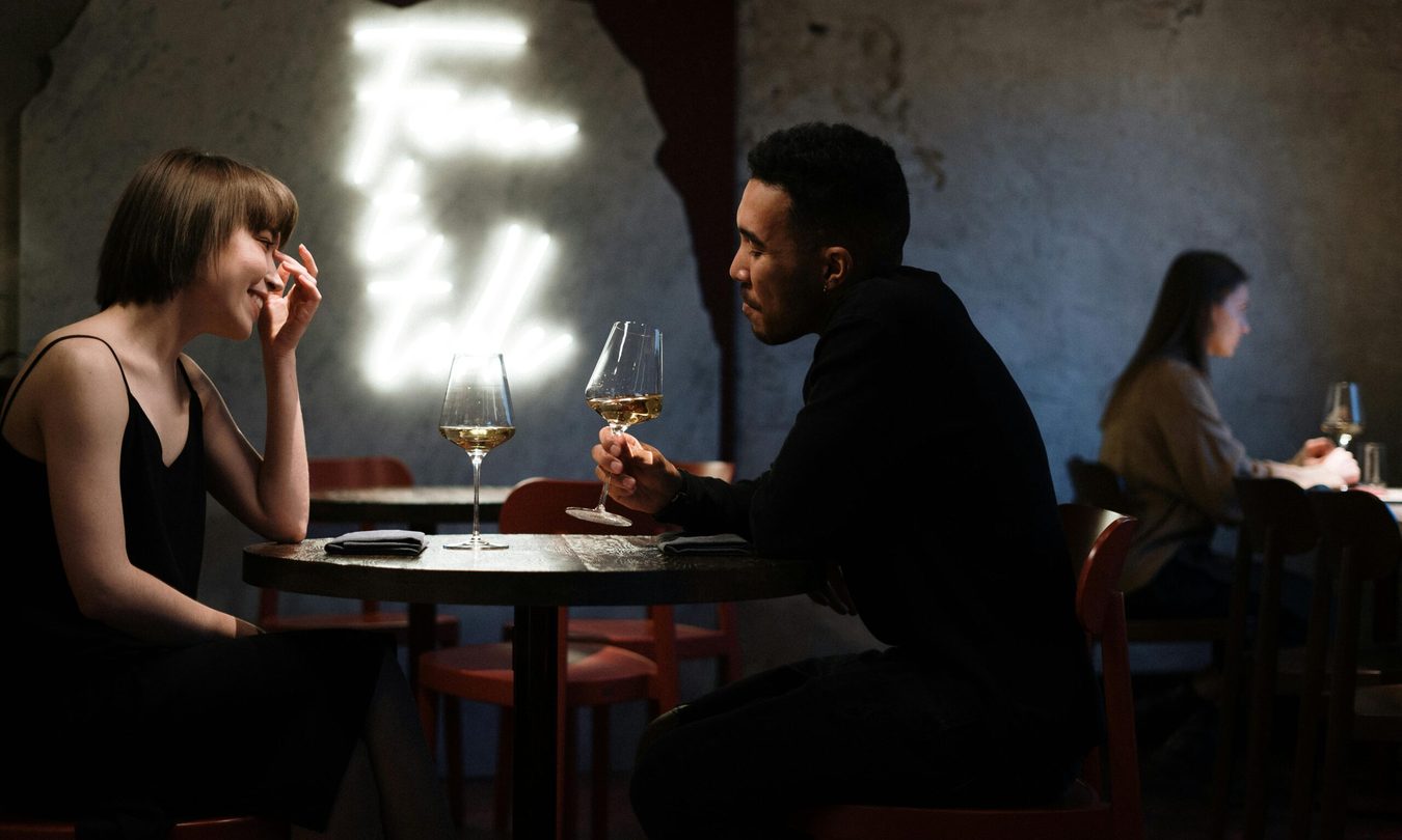 Splitting the G: The Trending Guinness Game You Can Play at Any Pub ...