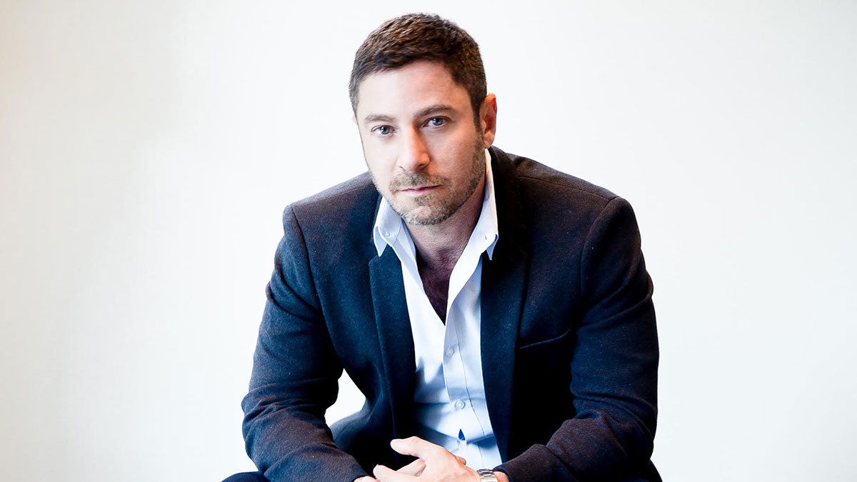 Aaron Kirman, LA's top Real Estate Agent on His Personal Style - The Manual