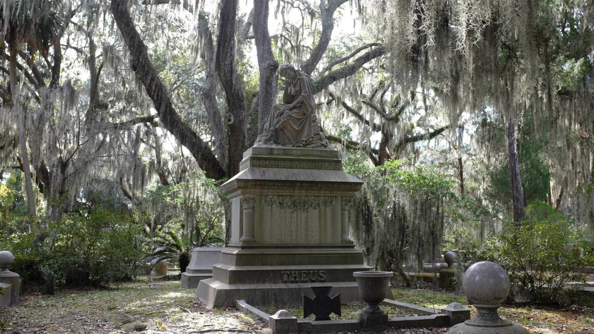 The World's Most Beautiful Cemeteries Worth Traveling to See (Seriously ...