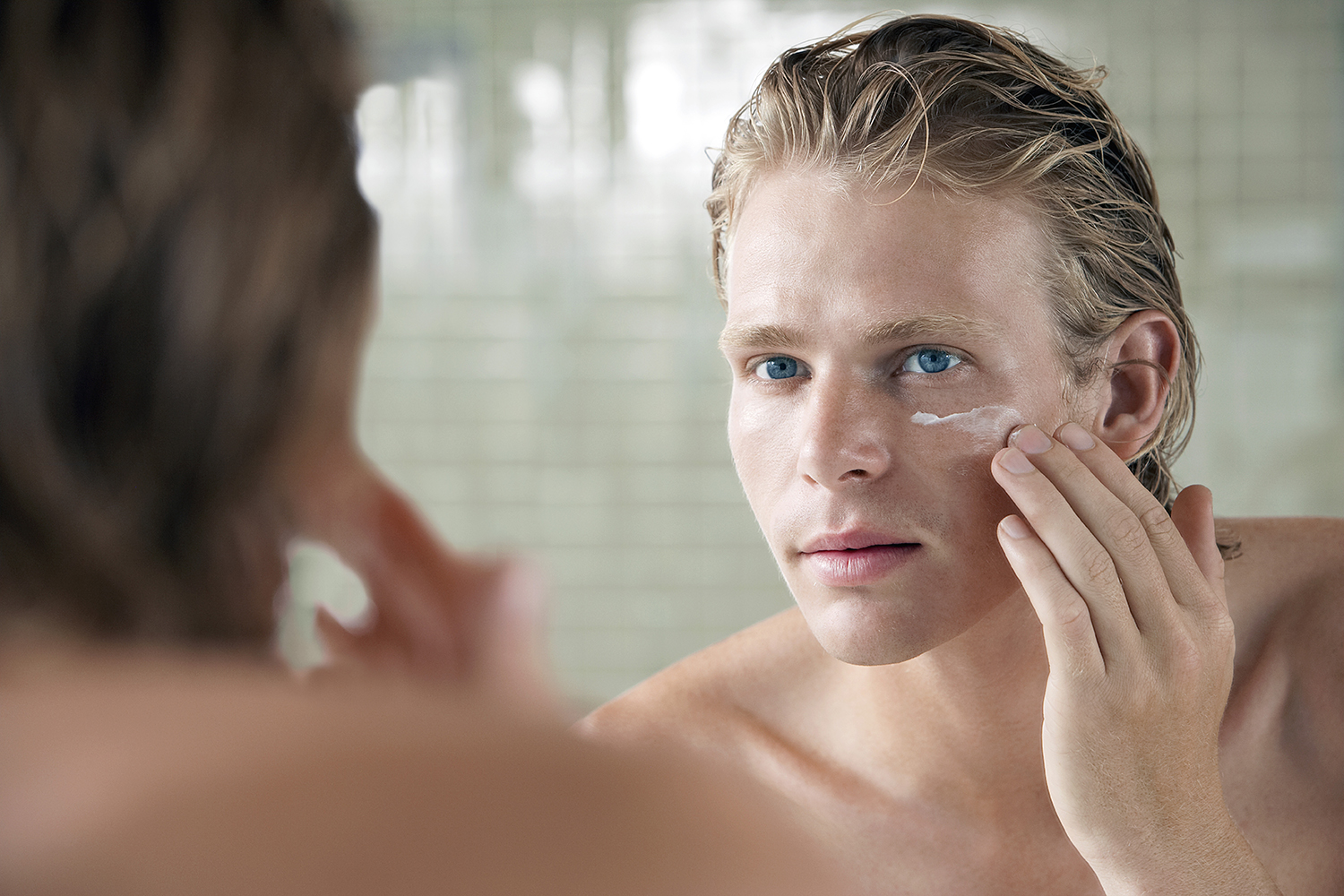 How to Apply Camera-Friendly Makeup for Men - The Manual