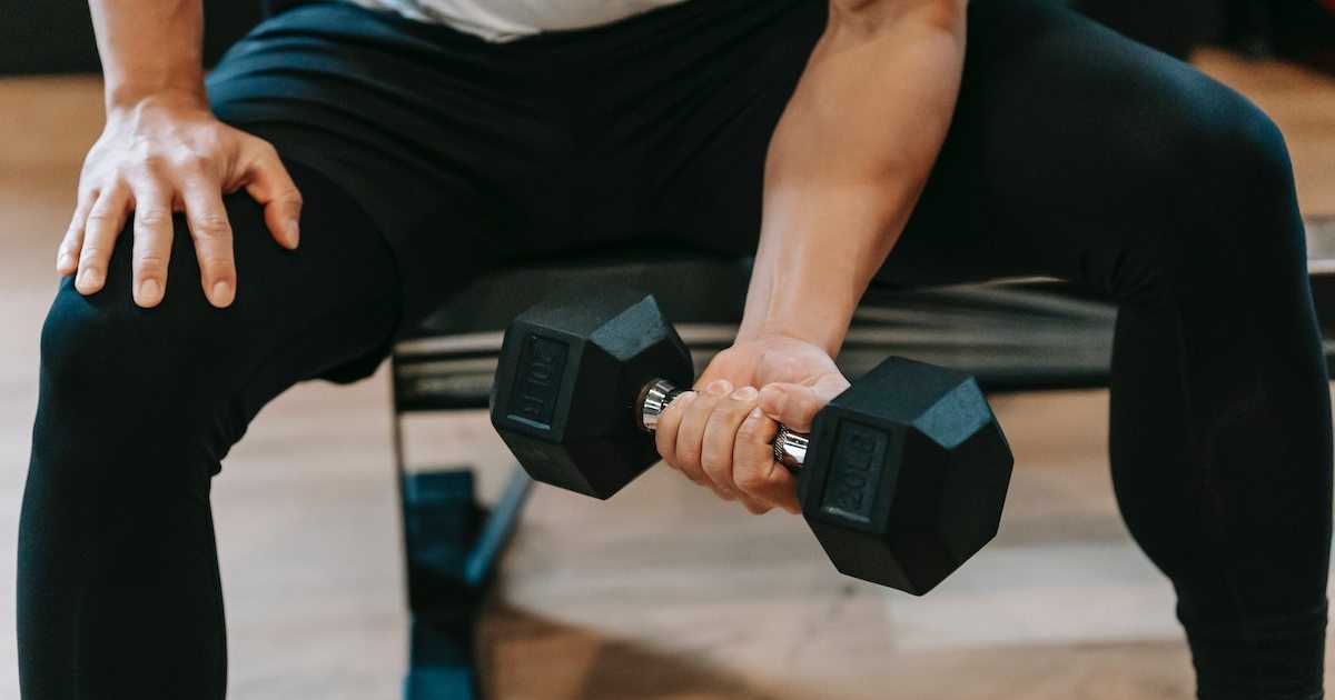 Best Biceps Exercises And 3 Mistakes To Avoid On Arm Day The Manual