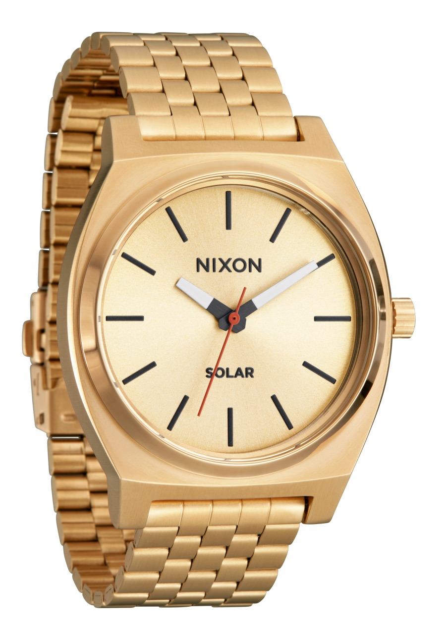 This Class Nixon Watch Got a Lot Easier to Keep Powered - The Manual