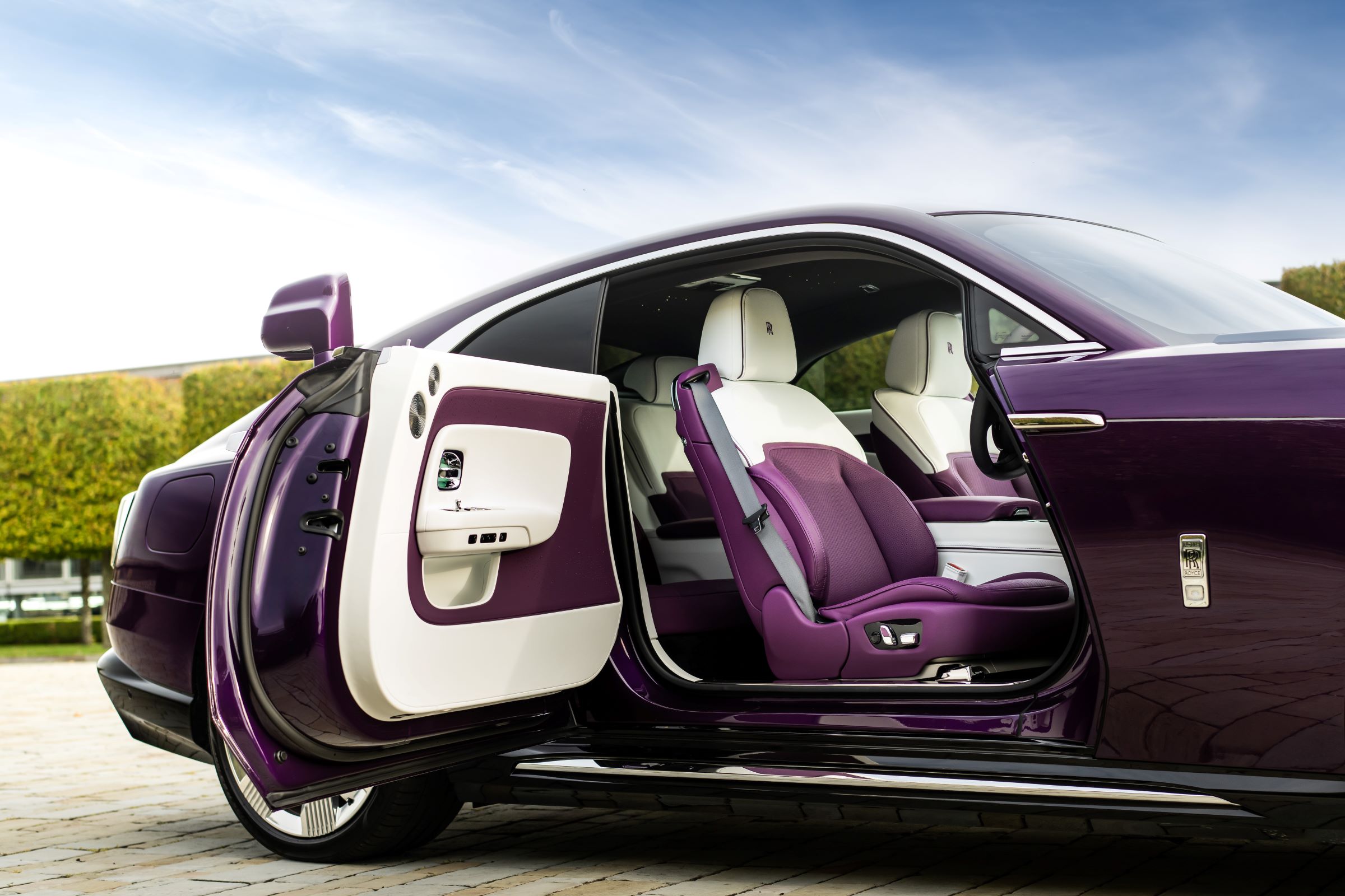 2024 Rolls Royce Spectre: Everything You Need to Know - The Manual