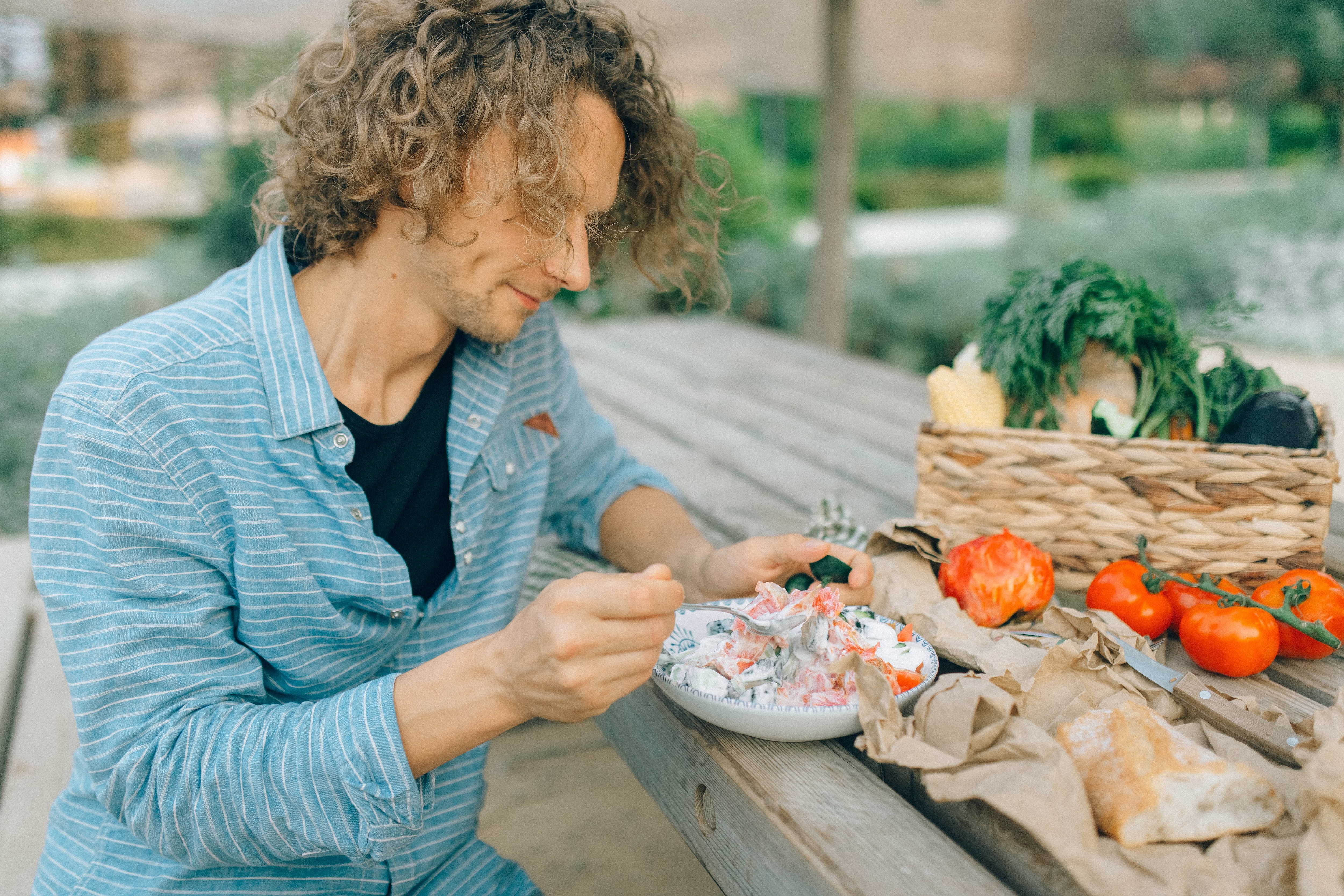 Intuitive eating: The hottest new dieting hack, explained - The Manual