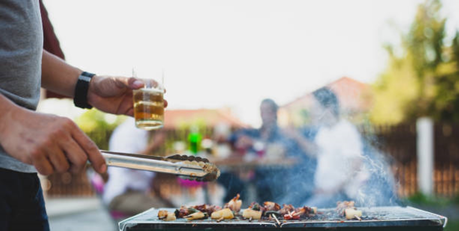 What to Order at a Bar this Summer: a Beer and a Shot - The Manual