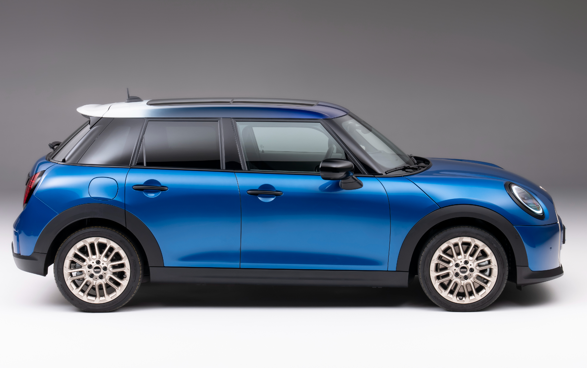 2025 MINI Cooper S 4 door on the way to U.S. this summer The Manual