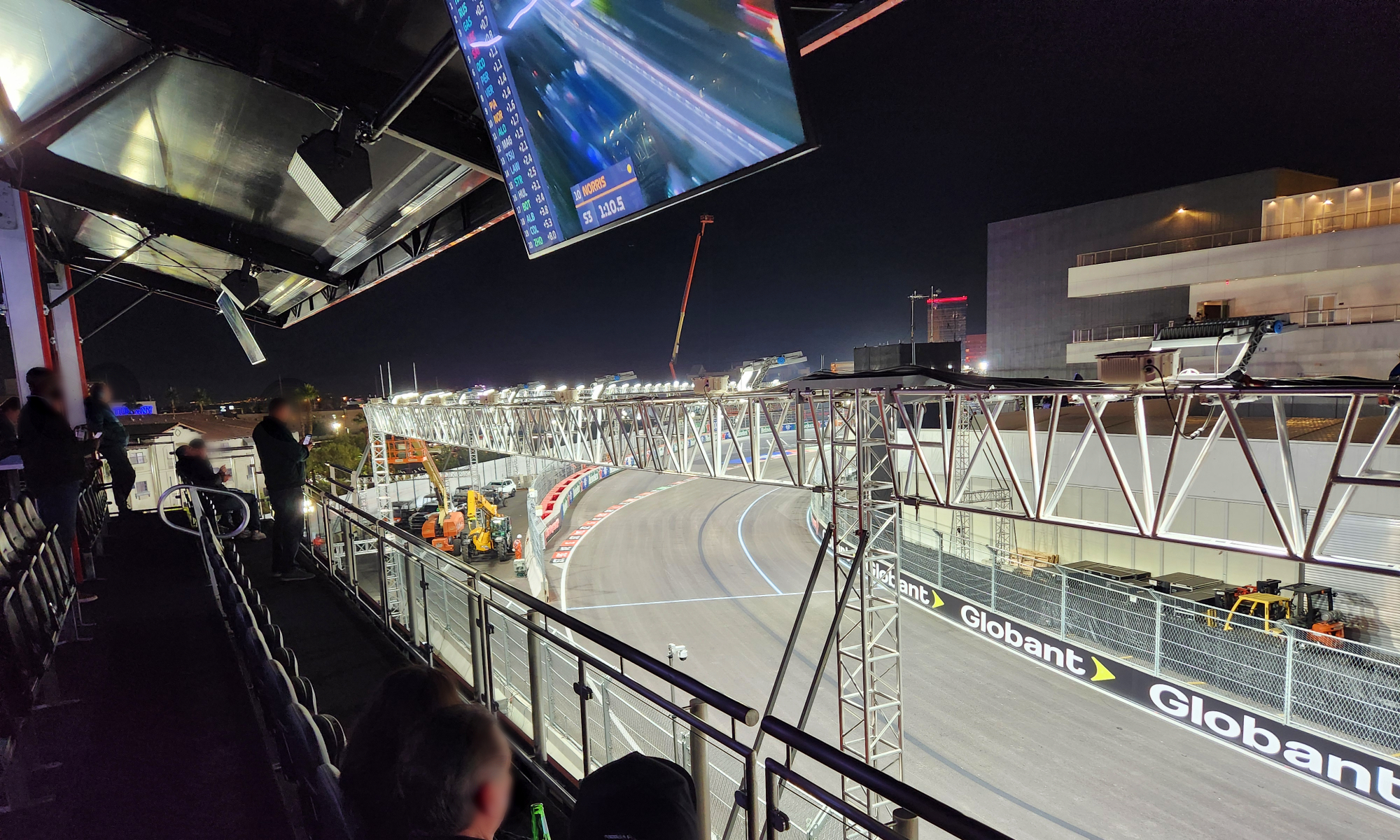 Experience the F1 Las Vegas Grand Prix 2024 premier viewing options ...