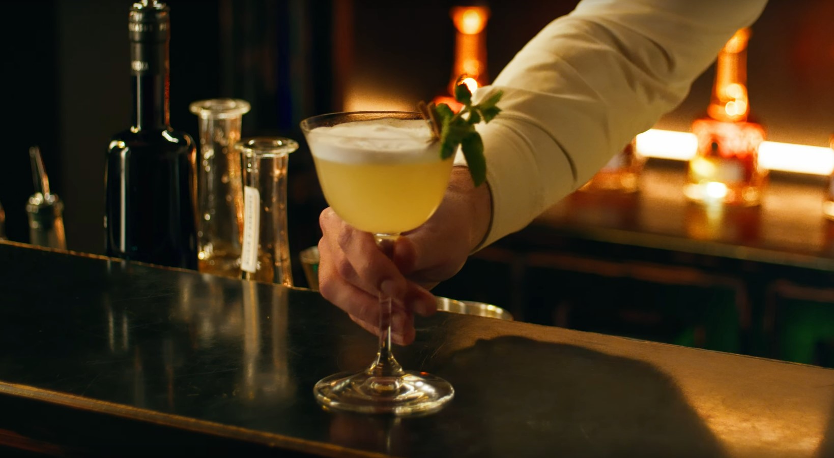 Emilia Clarke’s new cocktail is a classy classic - The Manual