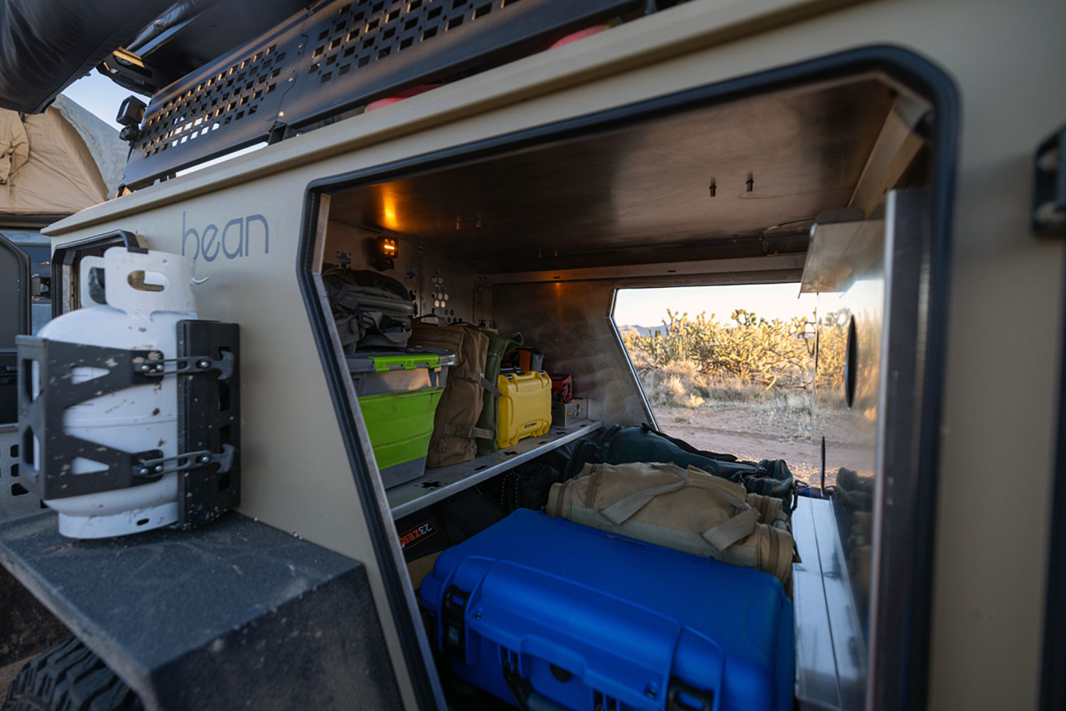 Bean Pod “squaredrop” trailer is built for serious adventure gear ...
