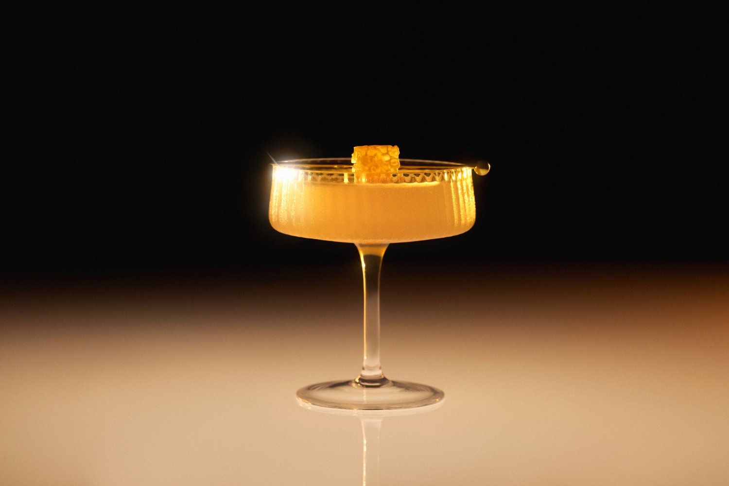 How to make the Honey Bee cocktail - The Manual